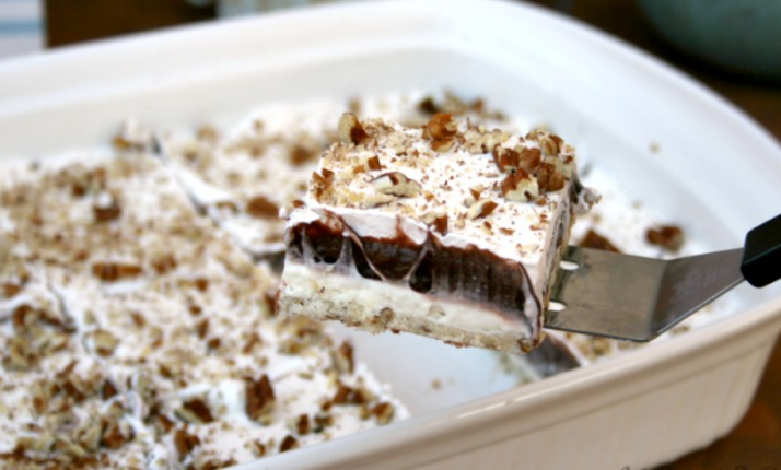 No-Bake Creamy Biscuit Dessert – A Simple and Delicious Treat